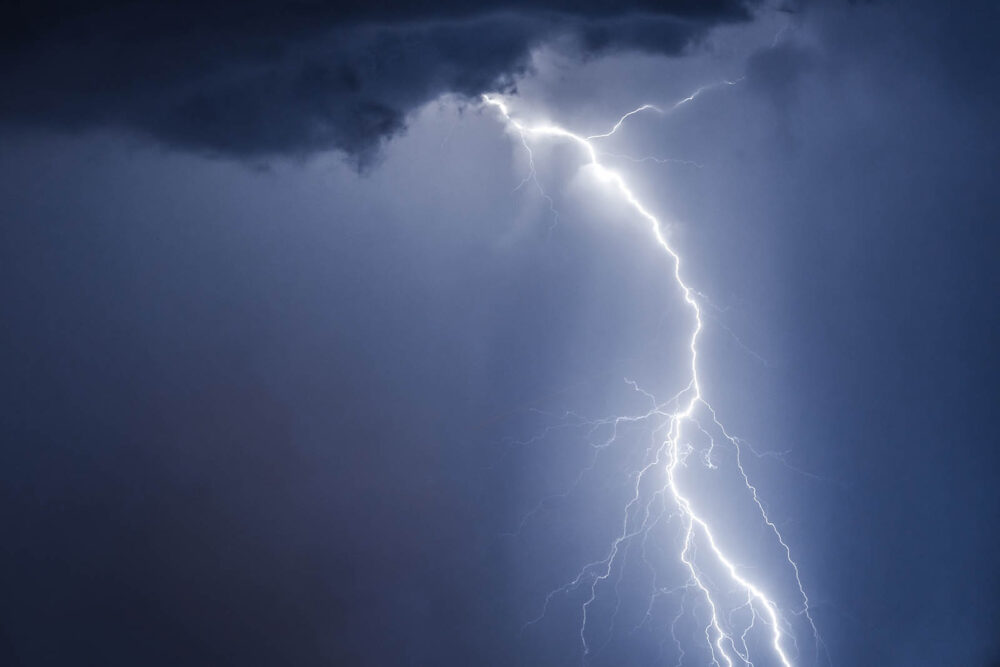 Struck by danger: Understanding lightning risks at worksites and ...